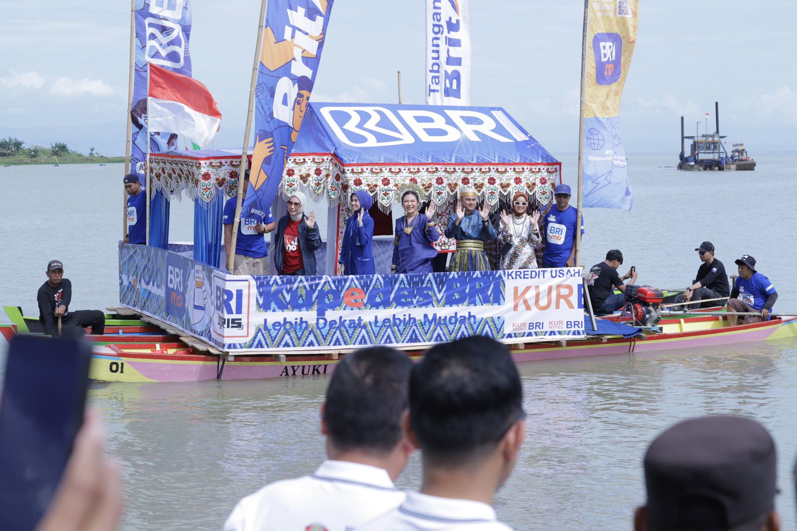 Lomba Perahu Hias, Balap Perahu Dayung dan Perahu Mesin Pada Festival ...