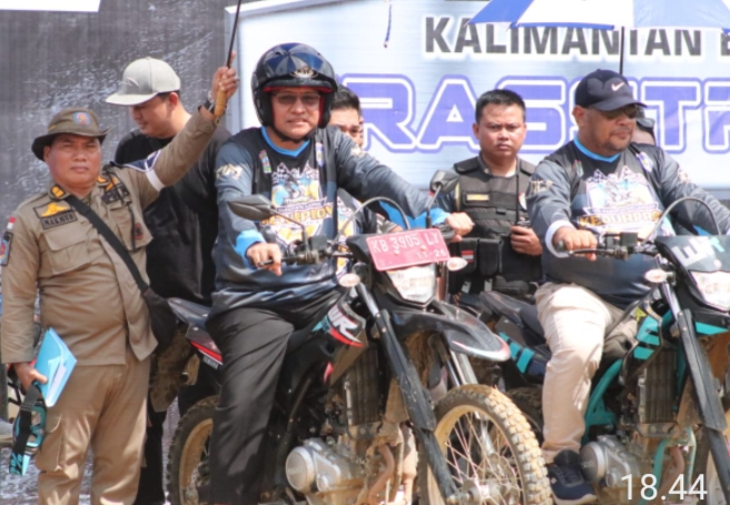 Pj. Bupati Landak Buka Kejurprov Grasstrack Kalbar Seri ke-2 - Strategi ...